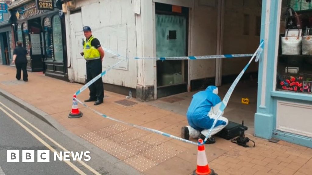 Ipswich town centre rape 'did not take place' - BBC News