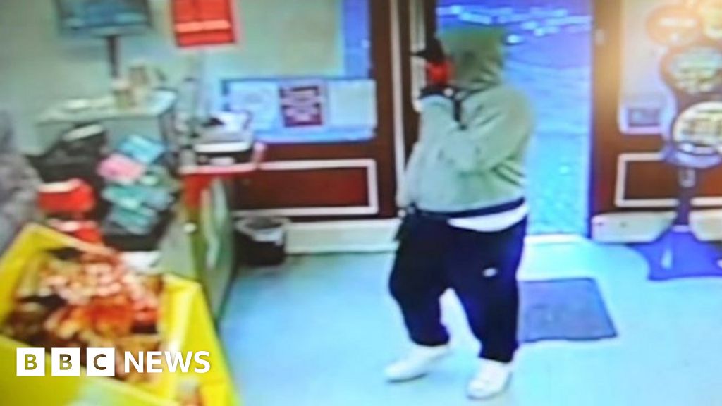 Ely Post Office raid: Cardiff man arrested and bailed - BBC News