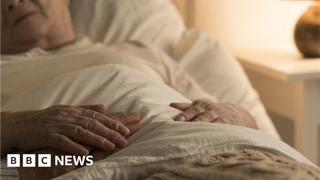 Deaths at home higher than normal - ONS figures