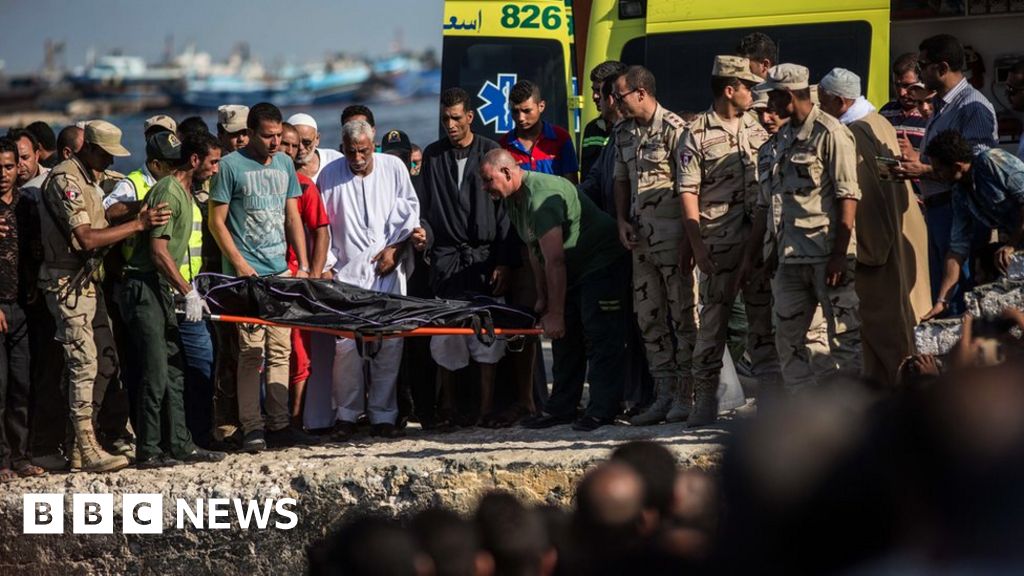 Egypt migrant boat capsize: Hundreds feared dead - BBC News