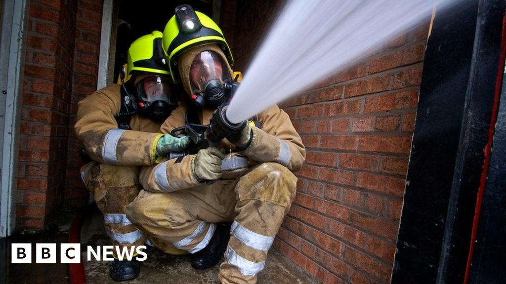 Renewed call on fire control room for Highlands and Islands - BBC News