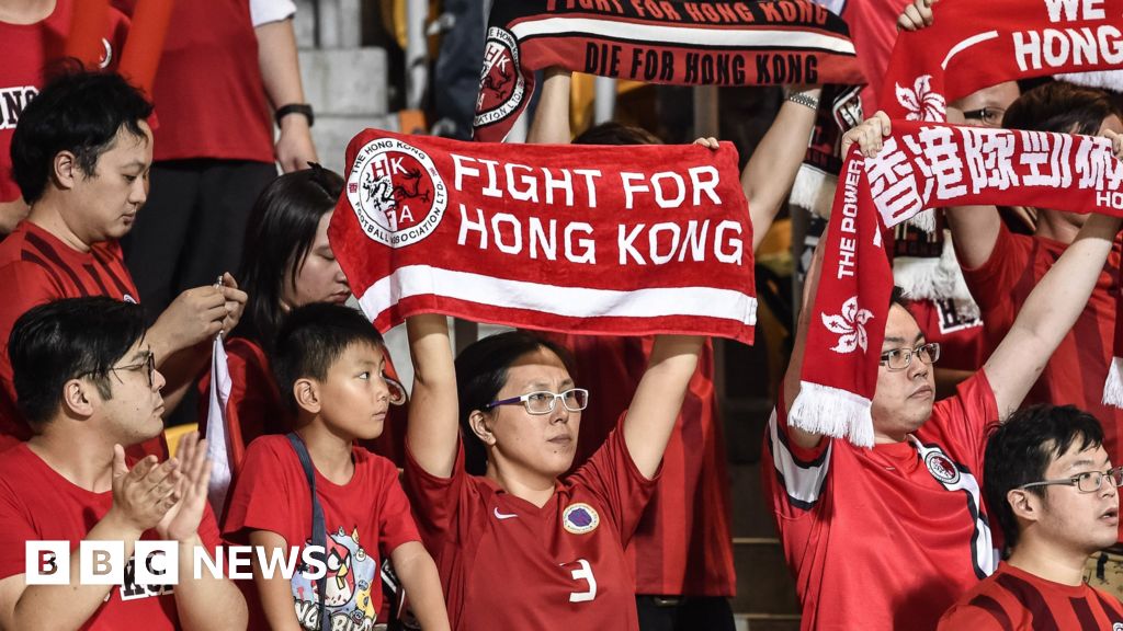 Hong Kong football fans boo China national anthem