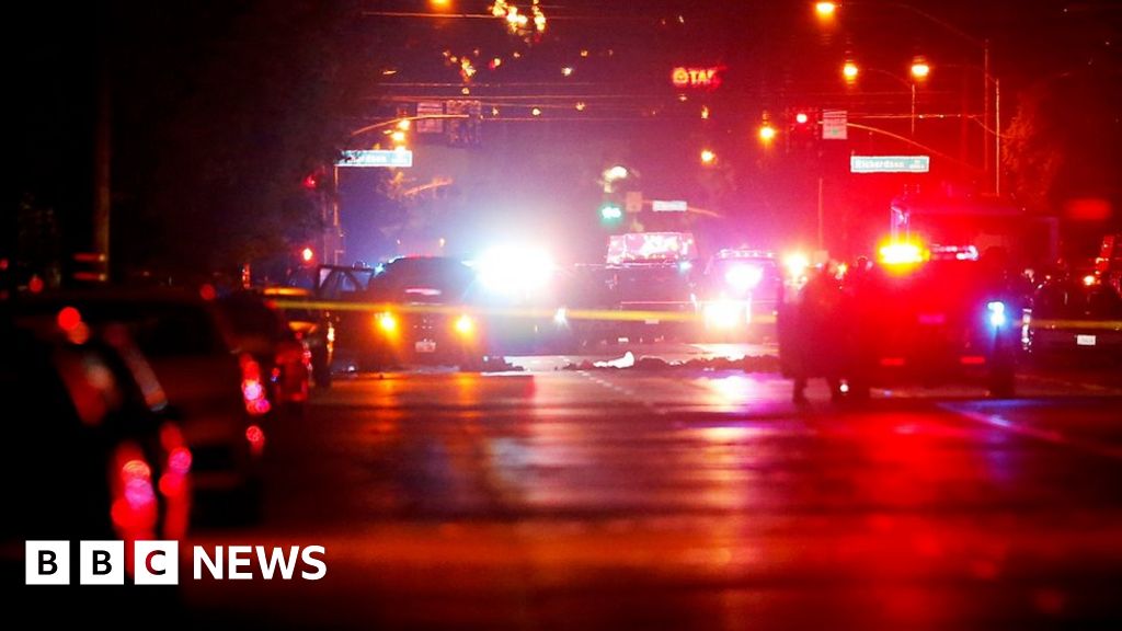 San Bernardino shooting: The story of the attack - BBC News