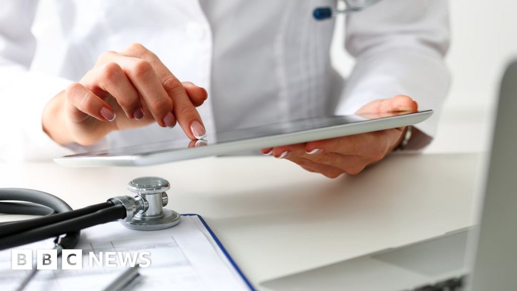 Shrewsbury GP surgery closure to affect thousands - BBC News