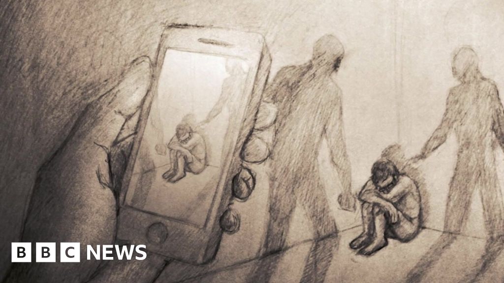 ‘Hands off our children’ – fighting abuse in Pakistan - BBC News