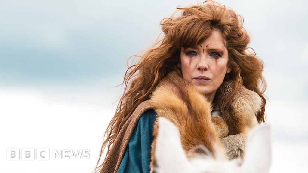Will Gompertz reviews Sky Atlantic's drama Britannia ★★★☆☆ - BBC News