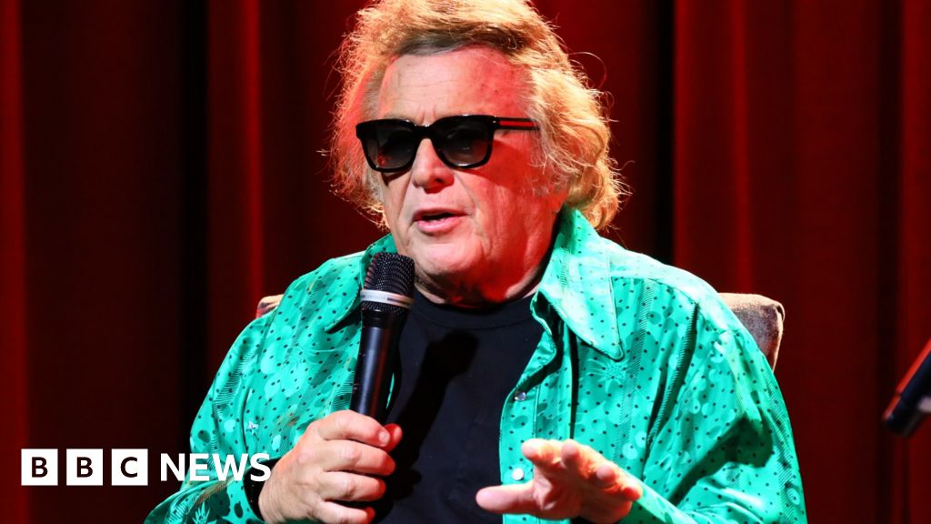 Don McLean: Singer blasts UCLA after award is offered then withdrawn ...