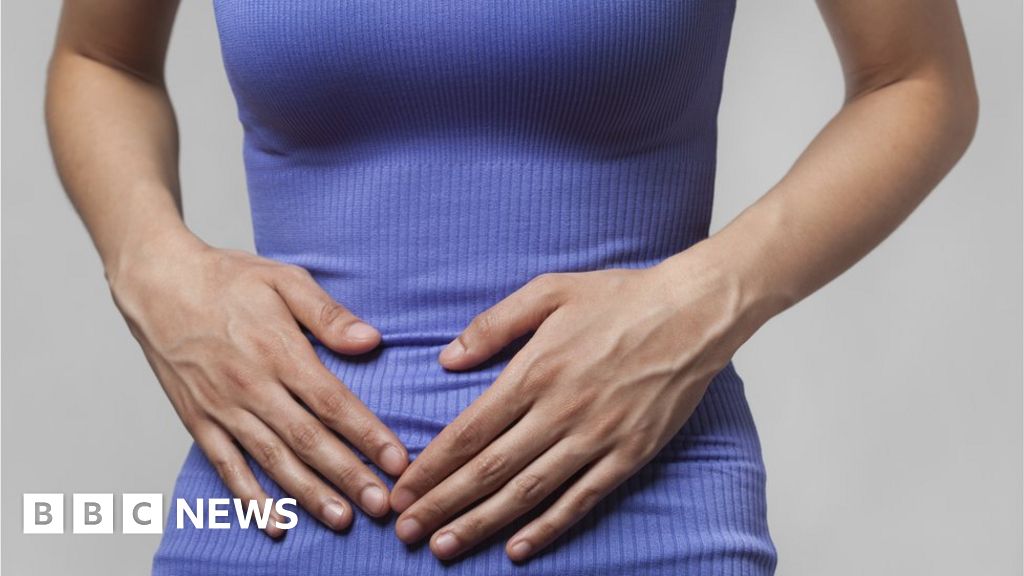 Womb cancer: 'I could have suffered less with earlier diagnosis' - BBC News