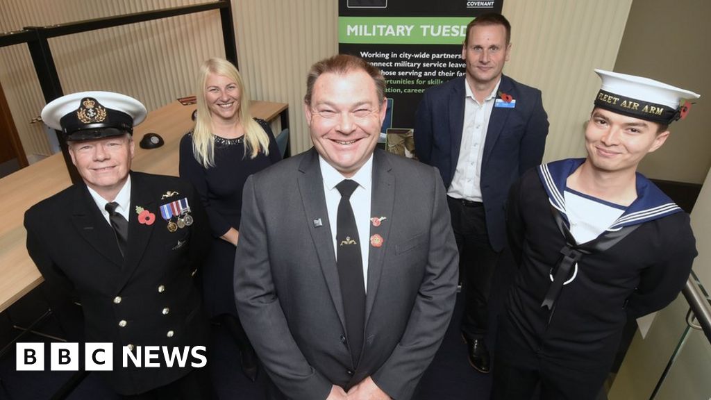 Plymouth City Council renews commitment to armed forces - BBC News