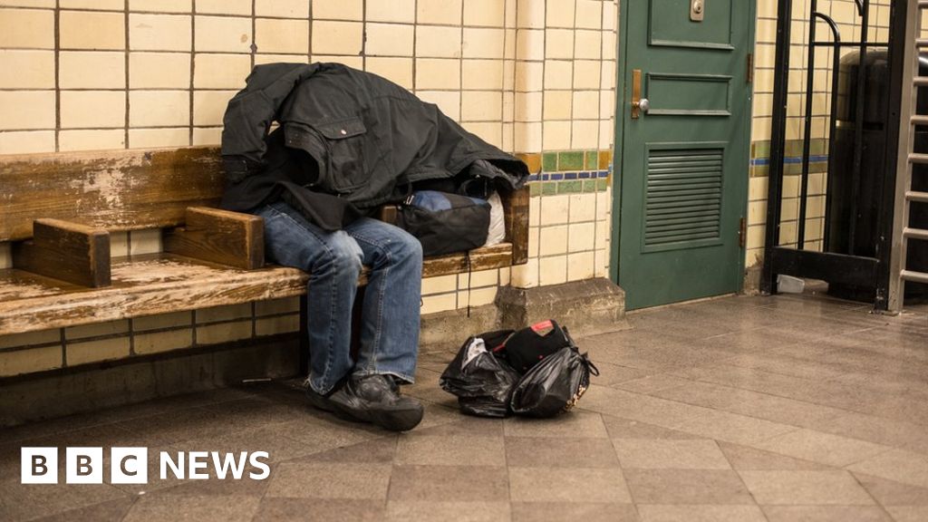 Rough sleeping: Call to ban 'anti-homeless' benches - BBC News