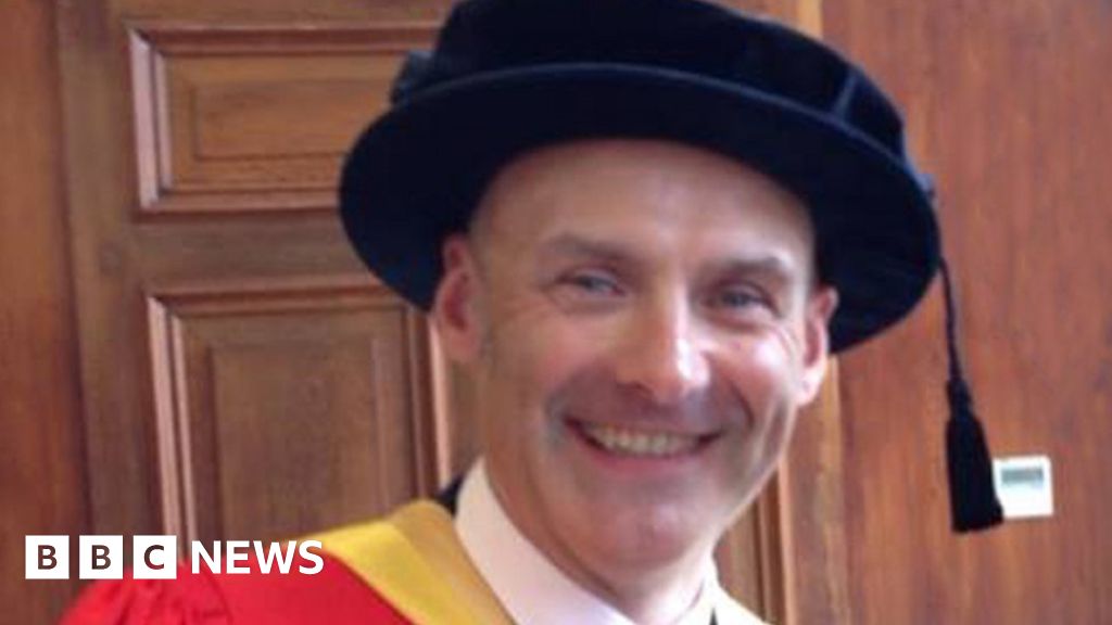 Driver jailed for cyclist Andrew Platten's death - BBC News