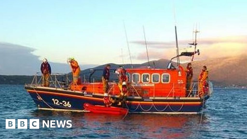 More than £300,000 for Leverburgh lifeboat station - BBC News