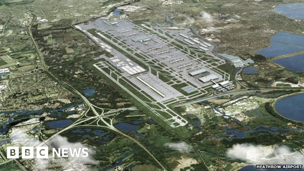 Airports report backs Heathrow expansion - BBC News