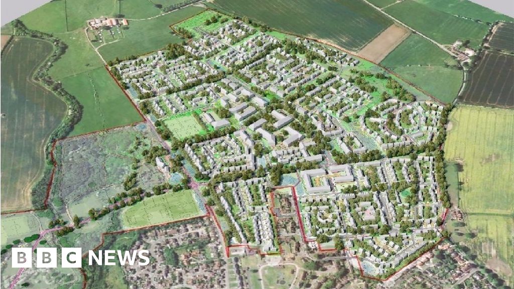 Ripon barracks homes plan narrowly approved - BBC News