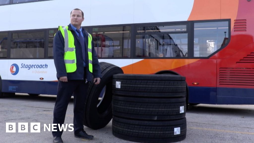 Oxford bus driver can lift equivalent of 18 bus tyres - BBC News