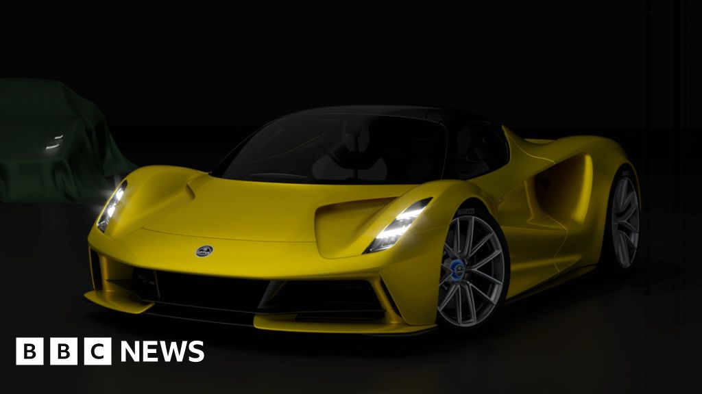 Lotus Cars announces 250 new jobs with prototype built in Norfolk - BBC ...