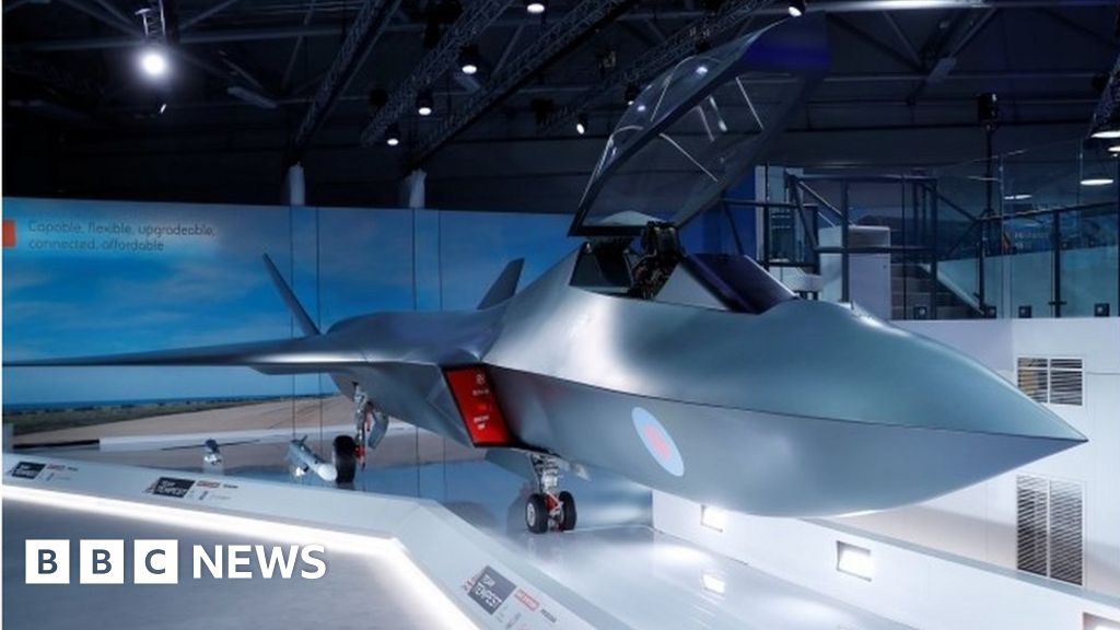 BAE Systems awarded more than £600m for fighter jet project - BBC News