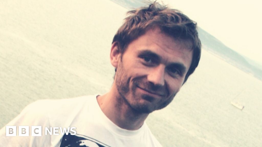 Tribute to Rafal Lachcik killed on major Swansea road - BBC News