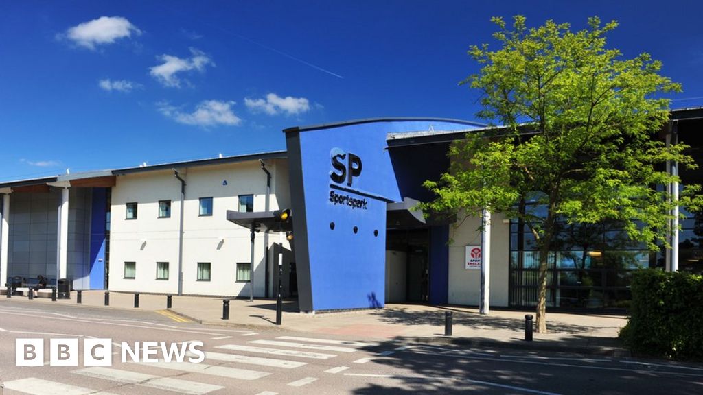 Norwich swimming pool to reopen two weeks after death - BBC News