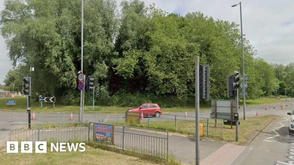 Appeal after man injured in Swindon bicycle and motorbike collision ...