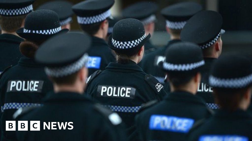 Two north east of Scotland police divisions to merge - BBC News