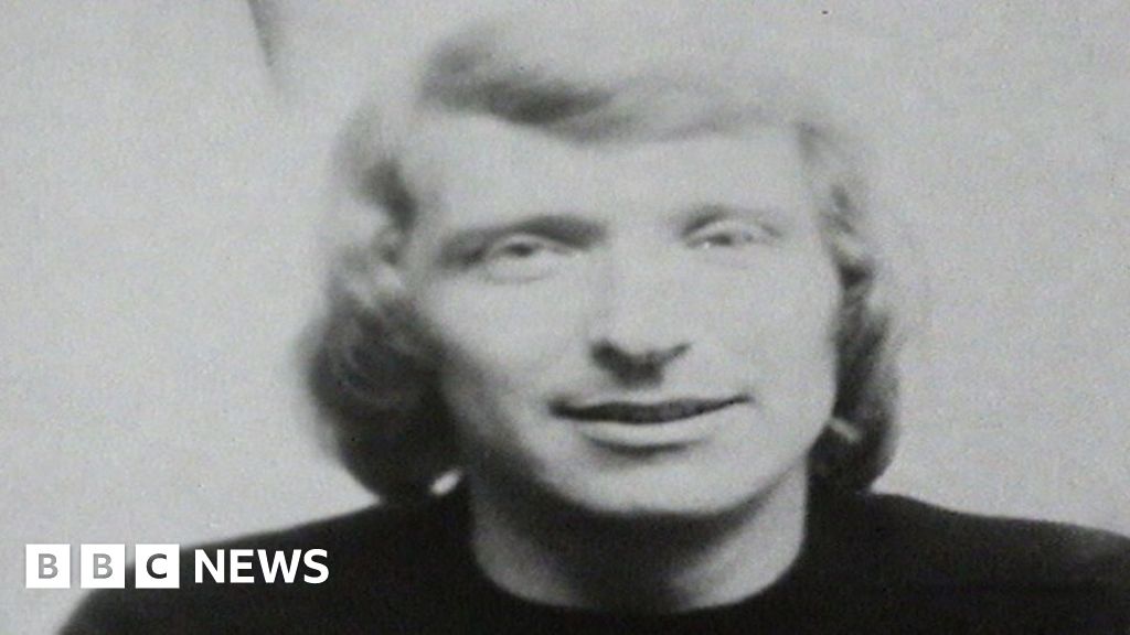 Paul Cleeland: ‘Non-disclosure’ claim over 1972 murder - BBC News