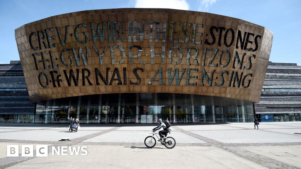 Cardiff MP's city region deal warning to councillors - BBC News