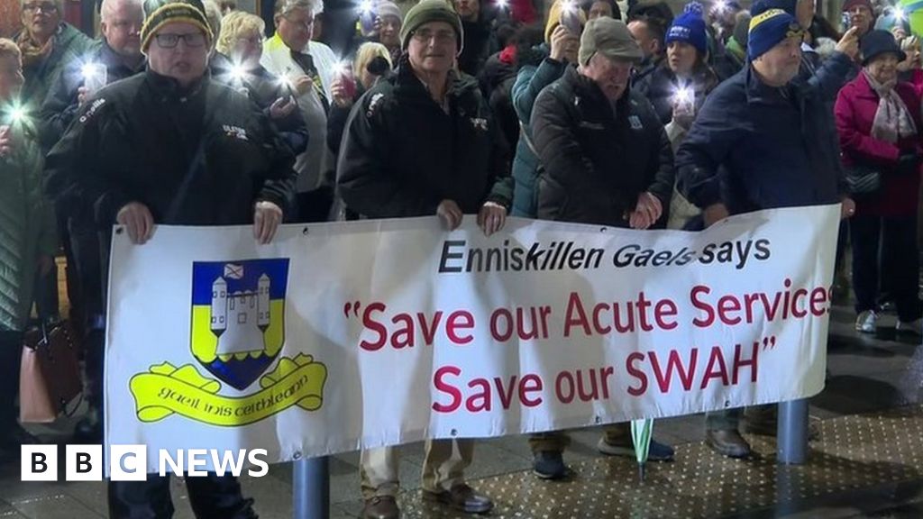 South West Acute Hospital: Hundreds protest at cuts rally - BBC News
