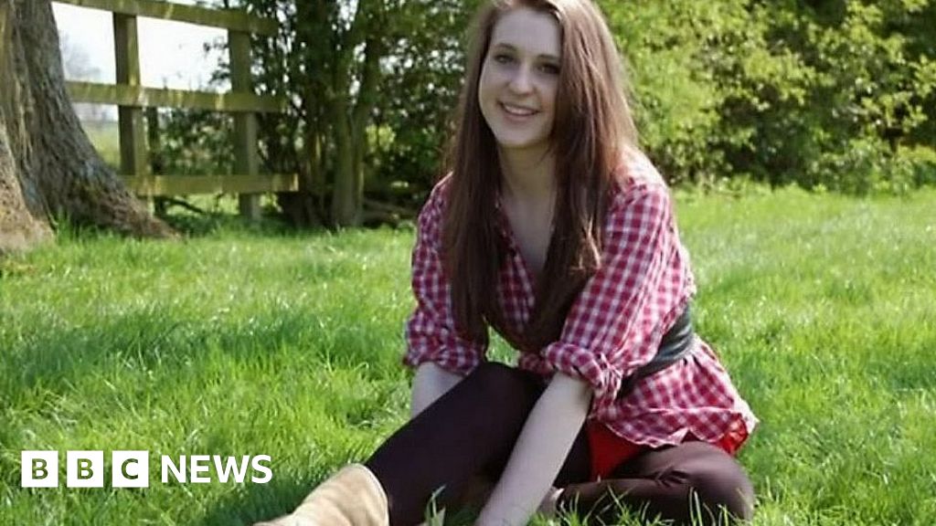 Alice Ruggles' parents welcome report into stalking murder - BBC News