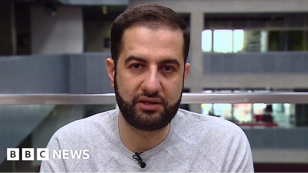 Syria air strikes: How Syrian living in the UK reacted - BBC News