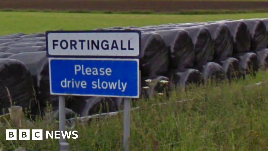 Pensioner who died in Fortingall cottage fire named - BBC News