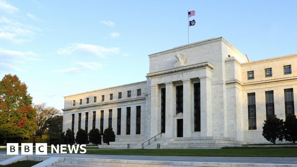 Federal Reserve policymakers more confident about economy - BBC News