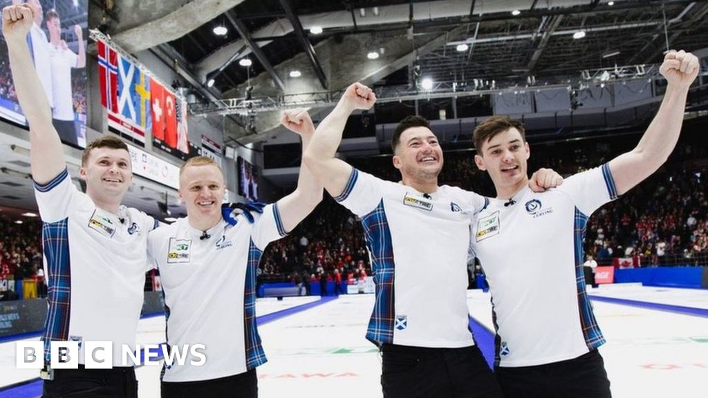 Scotland's curlers celebrate 'amazing' world championship win - BBC News
