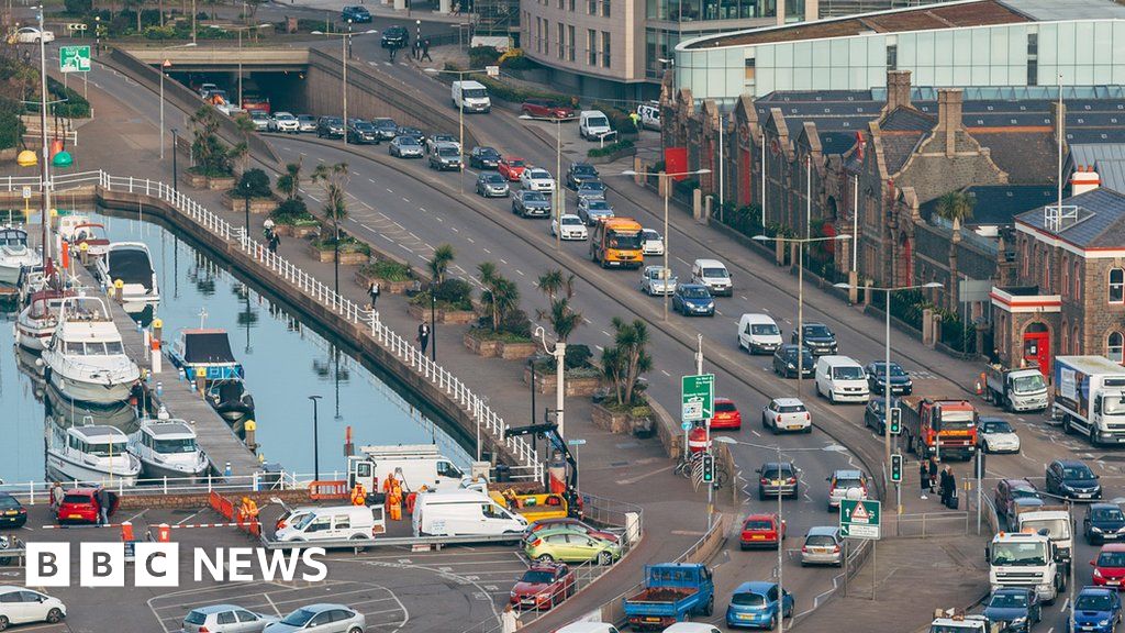 Delays likely in St Helier due to roadworks - BBC News