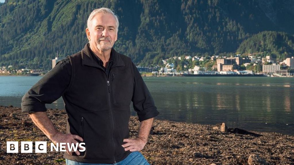 Stephen Fisk, Alaska mayor, found dead in Juneau home - BBC News