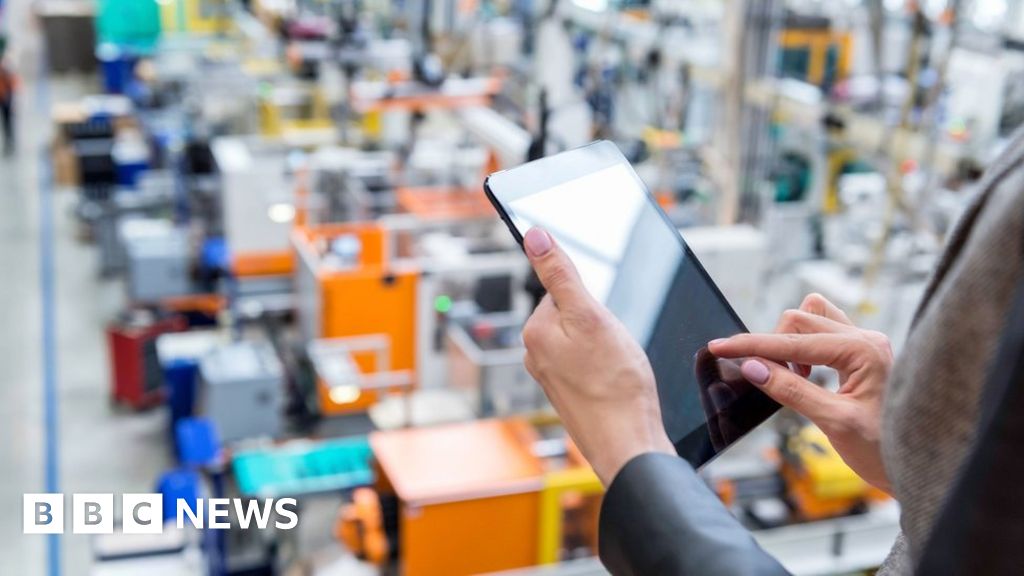 Northern Ireland's employment rate rises to record high - BBC News