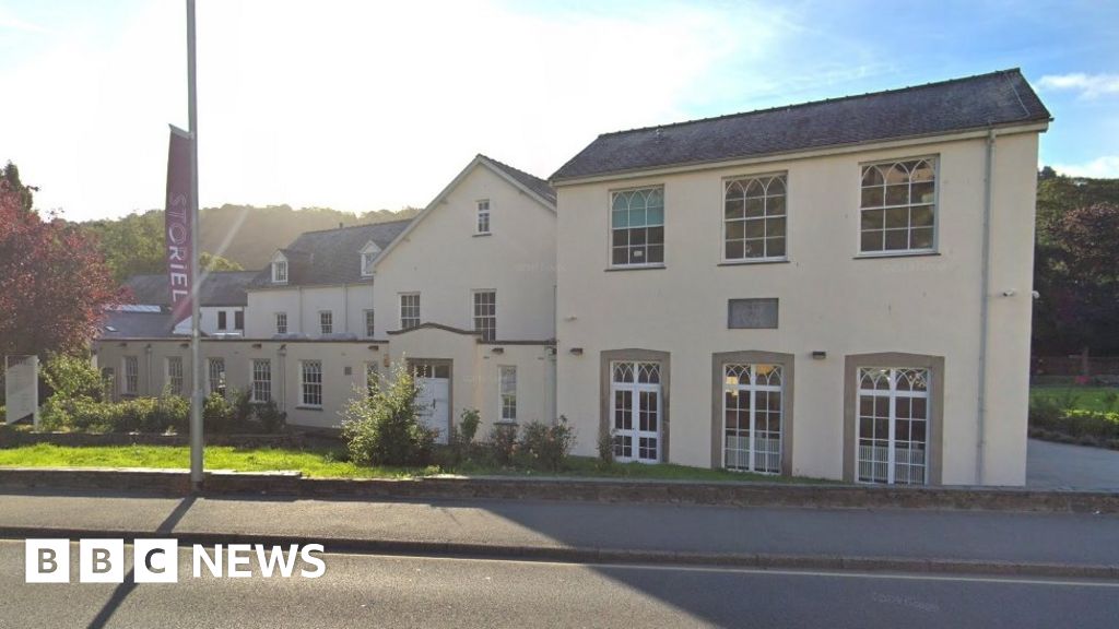 Storiel museum in Bangor overspend sparks promise of action - BBC News