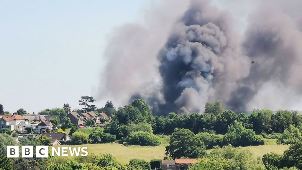 Crews tackle Bromham Social Centre fire - BBC News