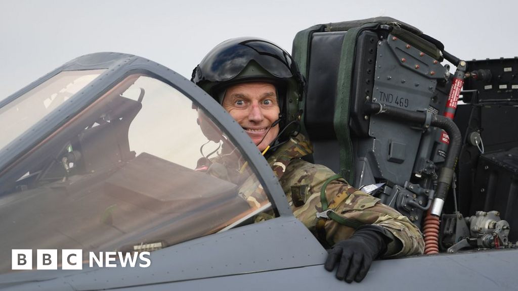 RAF head in Tornado tribute after series of flypasts - BBC News
