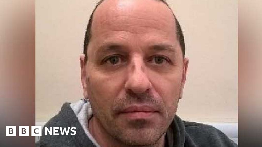 Leah Croucher: Who was murder suspect Neil Maxwell?