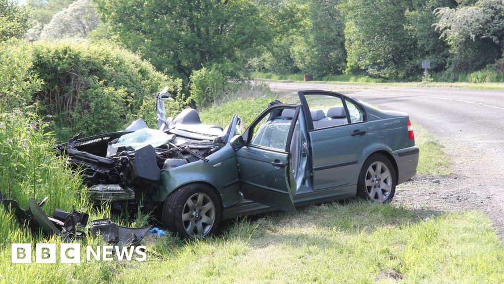 Man, 95, dies after A713 accident - BBC News