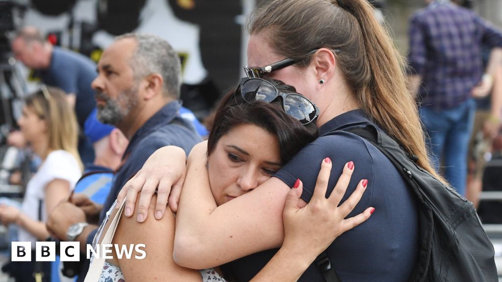 London Bridge attack: Bustling Borough Market remembers - BBC News