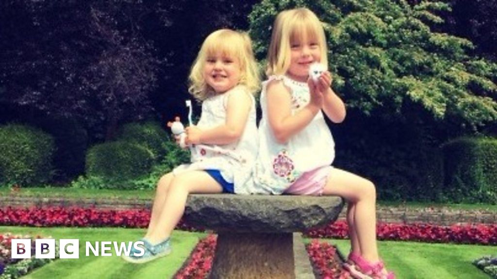 Children left with their father's dead body