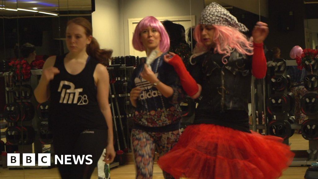 'Drag Diva' fitness classes hit London - BBC News