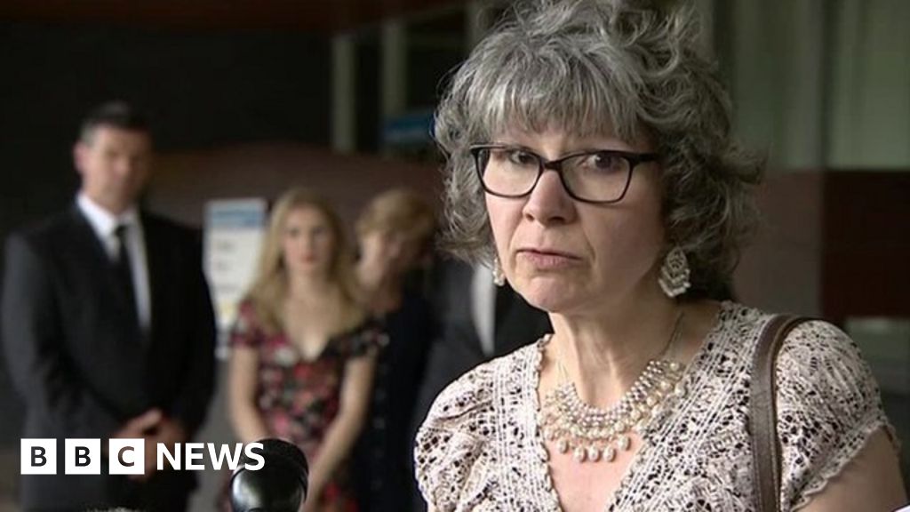 'Diet pills' inquest: Eloise Parry 'made a bad choice', says mother ...