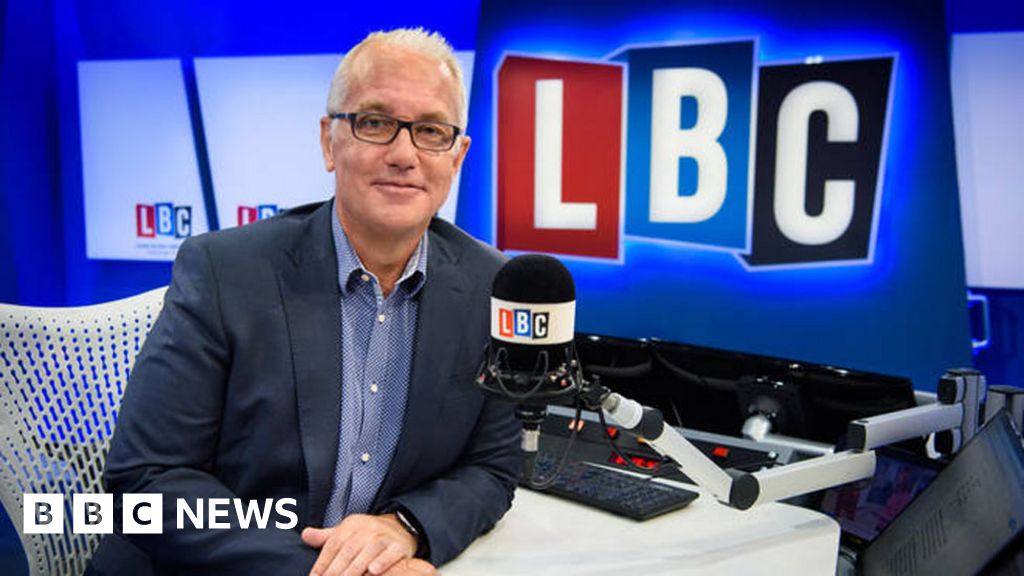 Eddie Mair goes head-to-head with PM programme on new show