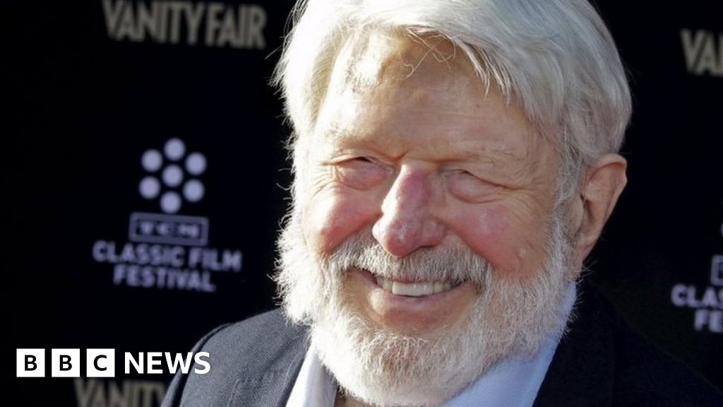 Fiddler on the Roof actor Theodore Bikel dies - BBC News