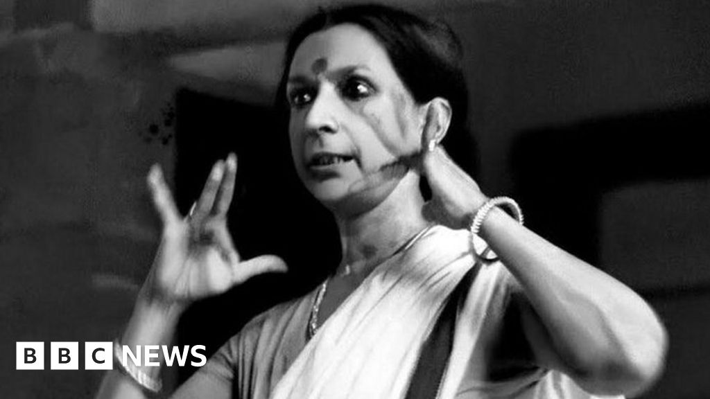 Mrinalini Sarabhai: Legendary Indian dancer dies - BBC News