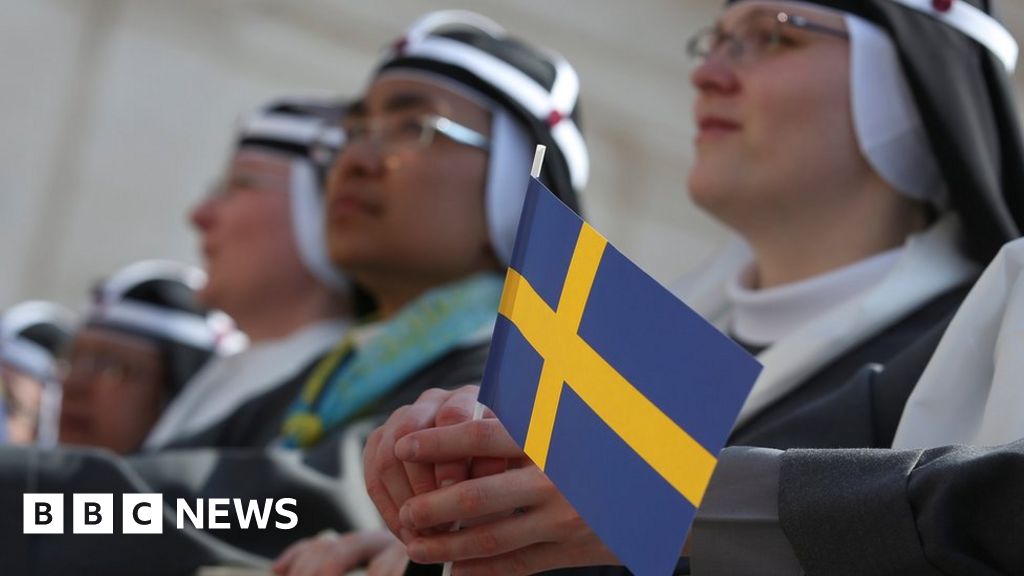 Swedish nun Mary Elizabeth Hesselblad canonised for saving Jews - BBC News