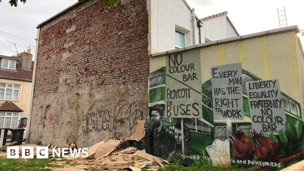 Bristol Seven Saints mural ruined after falling from house - BBC News